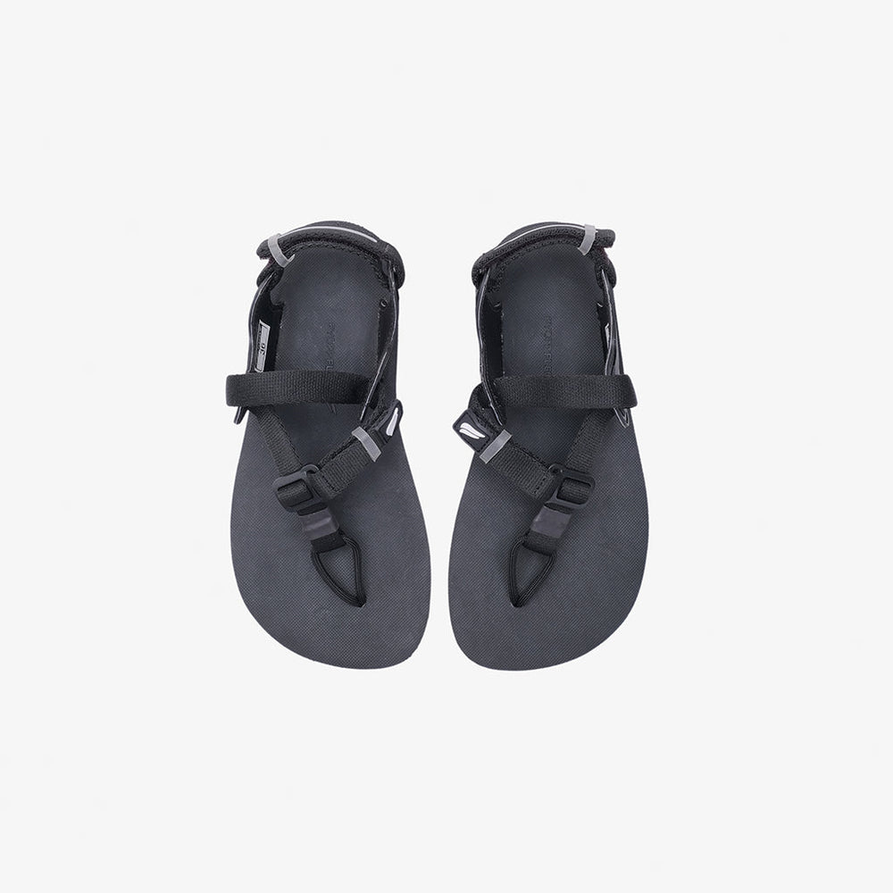 Tapak Ultra Barefoot Flip-Flops - Black – Pyopp Fledge Barefoot
